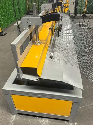 PLC control  Double Wire Automatic Diamond Mesh Chain Link Fence Making Machine